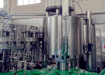 Cina Macchina di rifornimento gassosa facile della bevanda di operazione SUS304 per la bottiglia di plastica in vendita