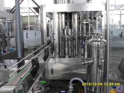 Cina Imbottigliatrice automatica dell'acqua del succo elettrico per l'imballaggio della bevanda in vendita