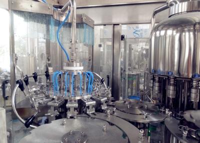Cina Macchina di rifornimento gassosa della bevanda/macchina rifornimento della birra 4000p/H - capacità 6000p/H in vendita