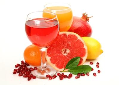 Cina Acciaio inossidabile automatico della macchina di rifornimento del succo di frutta di lunga vita con materiale da otturazione accurato in vendita