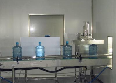 Cina Macchina di rifornimento dell'acqua minerale dell'attrezzatura dell'imbottigliamento da 5 galloni con consumo basso in vendita