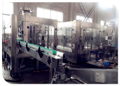 Cina Attrezzatura imbottigliante dell'acqua SUS304 con 14000 B/capacità di produzione di H alta in vendita