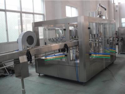 Cina Imbottigliatrice minerale/pura automatica dell'acqua che lava - riempiendo - 3-In-1Unit di coperchiamento in vendita