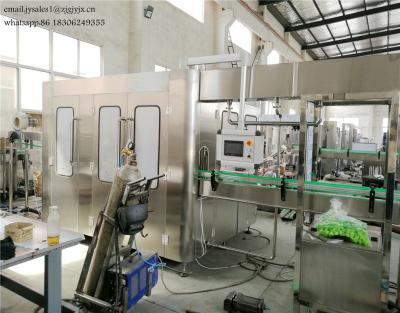China Máquina carbonatada completa de máquina de enchimento do refresco/engarrafamento da bebida à venda