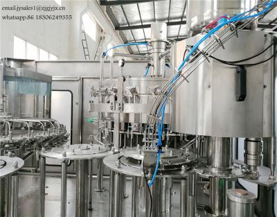 China Automatische Sprankelende Drankproductielijn/3-in-1 Frisdrank het Vullen Machine Te koop