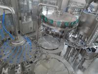 China High Efficiency Automatic Carbonated Drink Filling Machine Easy Operation for sale