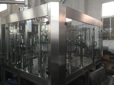 中国 6000BPHの自動スパークリング ワイン/水充填機、光っている水機械 販売のため