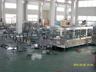 China A taxa alta carbonatou a máquina de engarrafamento da máquina de enchimento do refresco/CDD para o enchimento da bebida à venda