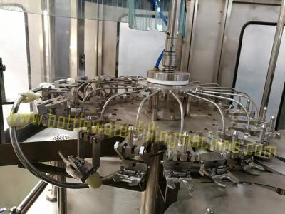 Cina 3 in 1 riempitore dell'imbottigliamento della vitamina/acqua minerale di Monoblock in vendita