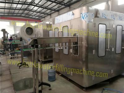Cina Bibite della bottiglia di vetro di capacità 6000B/H/riempitore e capsulatrice non-gassati Monoblock del succo in vendita