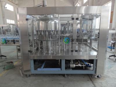 Cina Potere elettrico dell'imbottigliatrice dell'acqua 12000bph 8.7kw che fa linea in vendita
