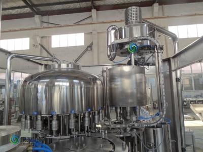 China Máquina tampando de enchimento de lavagem 4Kw da soda com os 6 PCes que tampam a cabeça à venda