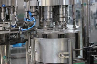 China Máquina de embotellado automática llena en venta