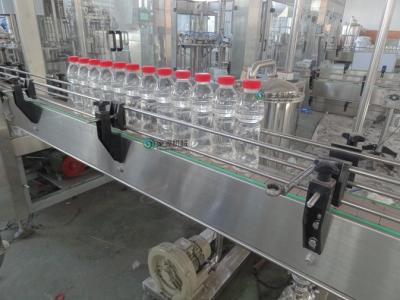 中国 液体の飲料のためのプラスチックびんの天然水満ちる装置 販売のため