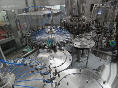 China Appelsapwas het Vullen het Afdekken Machine voor Plastic Fles Te koop