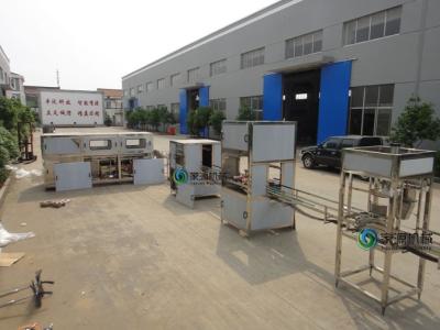 Cina SS304 macchina di rifornimento dell'acqua da 5 galloni 20L per la bottiglia bevente gassosa dell'ANIMALE DOMESTICO in vendita