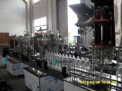 Cina Linea di riempimento 2000bph della bevanda asettica di Monoblock per la bibita in vendita