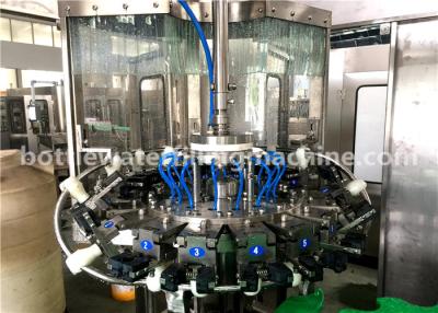 中国 ジュース/水330mlガラス ビンのフル オート満ちるキャップのシーリング機械 販売のため