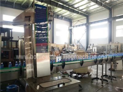 Cina Pianta del riempitore della bottiglia gassosa bottiglia di birra di contro pressione della macchina della bevanda in vendita