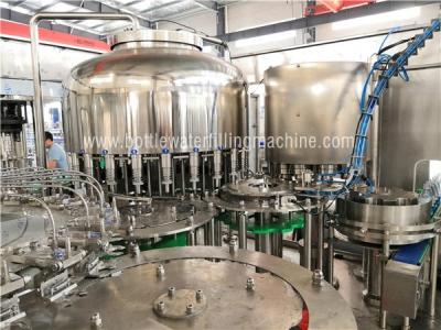Cina Acqua minerale in bottiglia automatica piena che fa l'imbottigliatrice dell'acqua in vendita