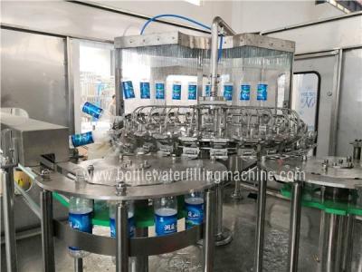 Cina Imbottigliatrice automatica dell'acqua potabile 3 in 1 attrezzatura imbottigliante di Monoblock in vendita