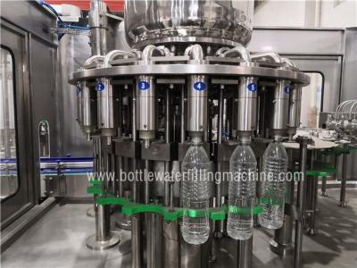 Cina Macchina di rifornimento liquida rotatoria della bibita di Monoblock SUS304 in vendita