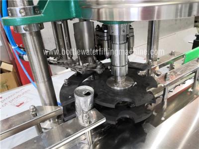 China Máquina de enchimento da bebida, linha de enchimento da lata automática, máquina de colocação em latas da bebida à venda