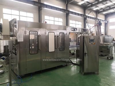 Cina Imbottigliatrice completamente automatica dell'acqua, linea di produzione dell'acqua minerale in vendita