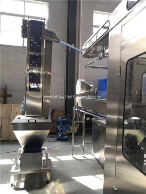 Cina Monoblock non gassoso 32 ugelli Juice Bottling Machine in vendita