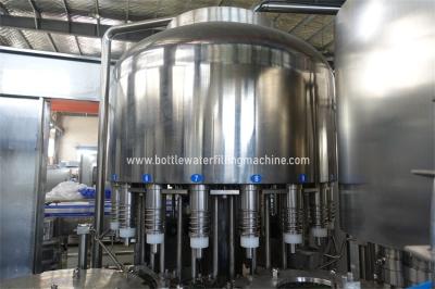 Cina Micro imbottigliatrice automatica dell'acqua di pressione 6000BPH in vendita