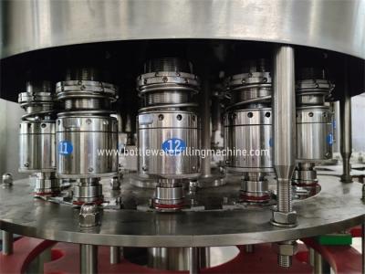 Cina Etichettatrice di coperchiamento Monoblock dell'imbottigliamento automatico industriale dell'acqua in vendita
