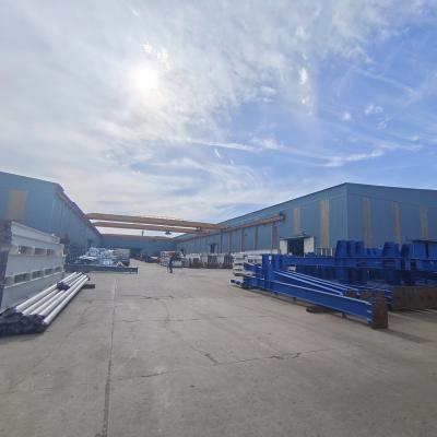 中国 PVCの窓とHフレームでカスタム鋼筋構造ワークショップ 販売のため