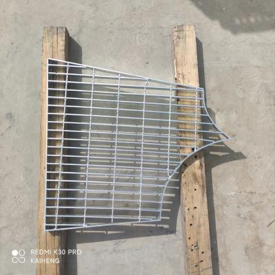 Cina L'OEM in tondo ha galvanizzato la grata d'acciaio di griglia del metallo bianco in vendita