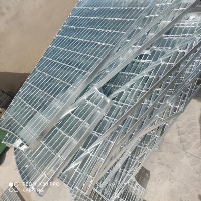 Cina L'OEM in tondo ha galvanizzato la grata d'acciaio di griglia del metallo bianco in vendita