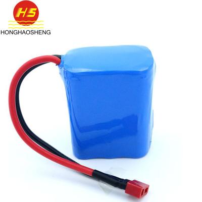 中国 4000Mahリチウム イオン7.4 V充電電池のパック 販売のため