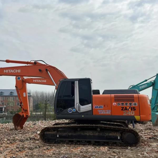 Quality Used Hitachi ZX240 Hydraulic Crawler Excavator Second Hand 23.5 Ton Digger for sale