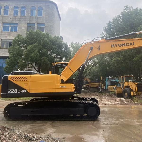 Quality Construction Old Excavator Hyundai 220lc-9s Yellow Second Hand Excavator for sale