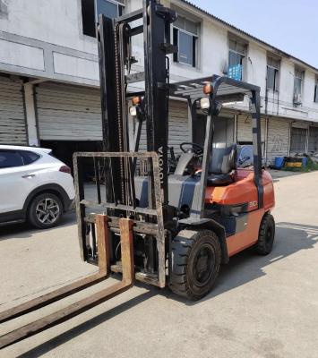 China Compact TOYOTA 30 Forklift Truck Second Hand Engineering Machinery for sale
