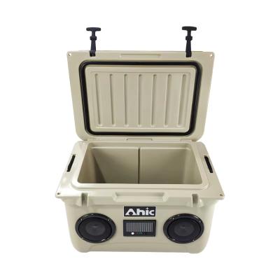 China Outdoor Camping Bluetooth Audio Insulation Box Sea Fishing Party Entertainment Outdoor Activities Refrigerated Bluetooth Insulation Box for sale