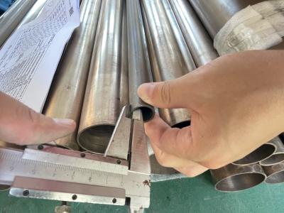 중국 크쿠니 파이프 이음새가 없는 UNS C70600 OD 3 "  WT 2.5 Mm BS 2871은 - 2개 표 - 3 EEMUA 144 SEC.1을 분할합니다 판매용