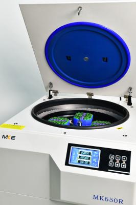 China Brushless Motor Blood Bank Centrifuge Low Speed 4 *500Ml Refrigerated Design for sale