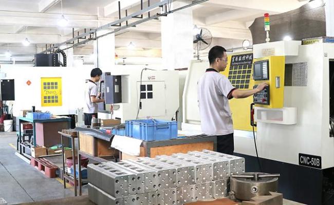 2 Station 50pcs/Min Automatic Screen Printing Equipment 100x100mm For Cap 3