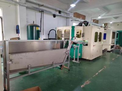 China Máquina de impresión de pantalla de 4 colores 80 pcs/min de tubo blando CNC automático UV en venta