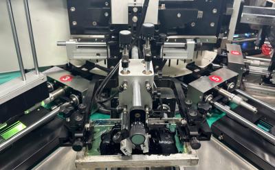 China Máquina de impresión automática de curado UV CNC con impresión a 360 grados y garantía de 1 año para botella y tubo en venta