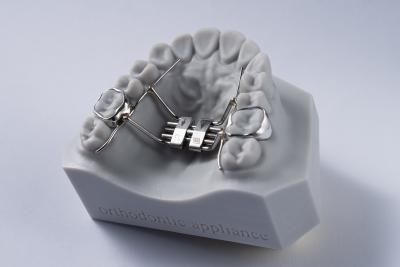 China Dental Laboratory Orthodontic Appliance Custom Fitting For Correct Bite Issues for sale