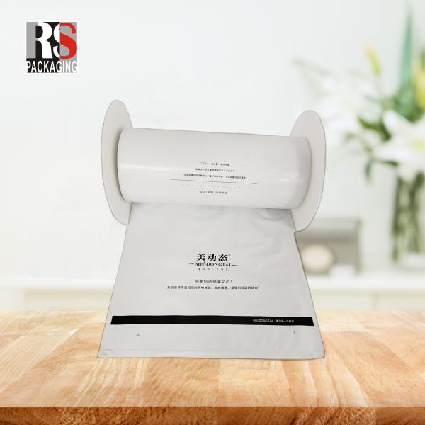 Quality LDPE Plastic Poly Auto Mailer Bag Fan Folded Mailing Bags On A Roll Customized for sale
