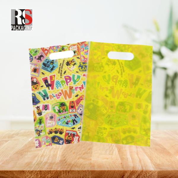 Quality Opaque LDPE Die Cut Handle Shopping Bag Plastic Retail Shopping Bag Customized for sale