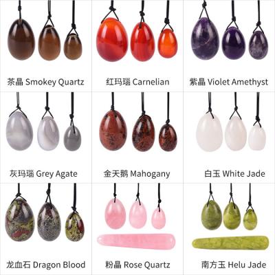 China Jade eieren voor vrouwen maat één set Rozen kwarts Groen Paars Wit Nefriet Xiuyan Jade Te koop
