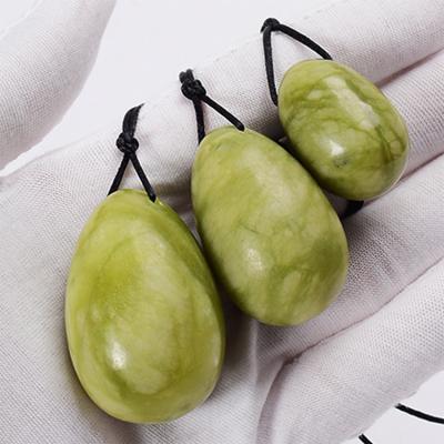 Cina Set di uova Yoni da 3 pezzi Quarzo rosa Verde viola Bianco Pietre naturali Certificazione Altro in vendita