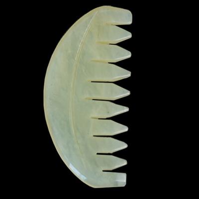 China Multifunção Jade Gua Sha Comb Hair Green Jade Face Scraper para o Rejuvenescimento do Scalp à venda